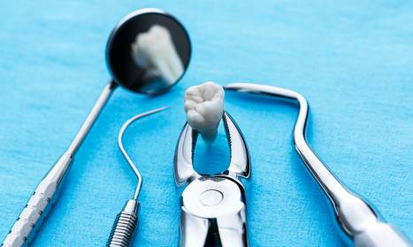 Tooth Removal Surgery: Description of the Procedure | UTOdent.com